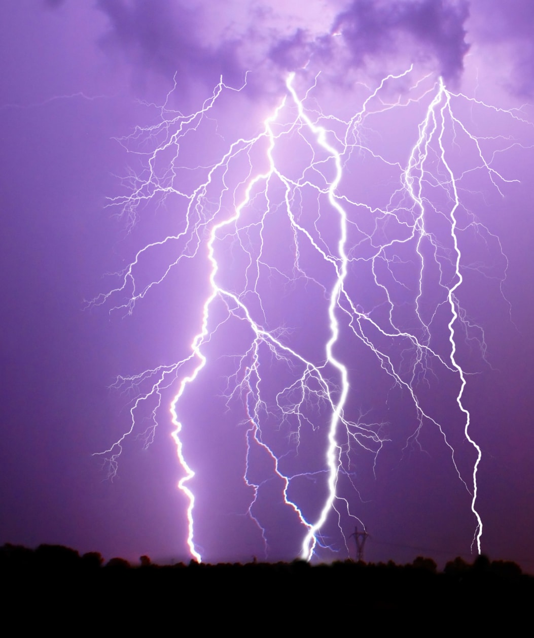 Is It Safe to Shower During a Thunderstorm? - Dr. Meri's